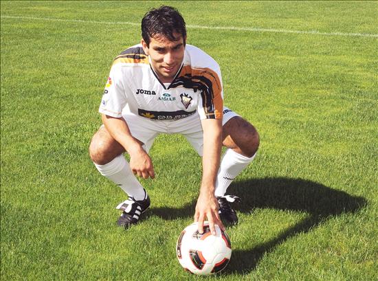 Cuevas ya entrena con el equipo - Futbol Sapiens