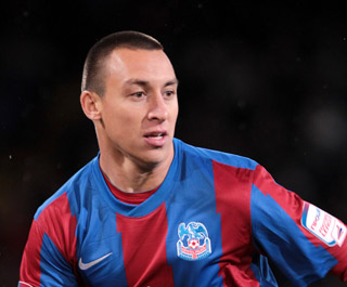 Pedroza jugó 29' en empate del Palace ante Reading - Futbol Sapiens