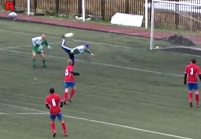 Un 'escorpionazo' directo desde Rusia - Futbol Sapiens