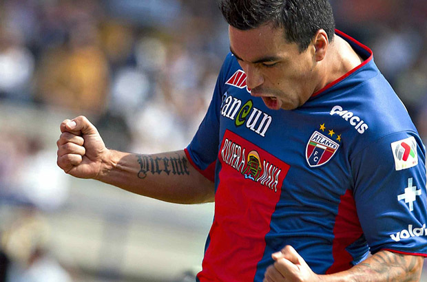 10 Curiosidades de: Esteban Paredes - Futbol Sapiens