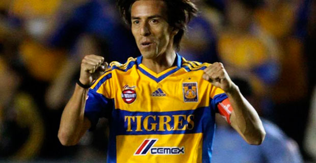 Lucas Lobos, tres años más de Tigre - Futbol Sapiens