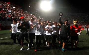 Afición y Xolos campeones festejaron de madrugada en el estadio ...