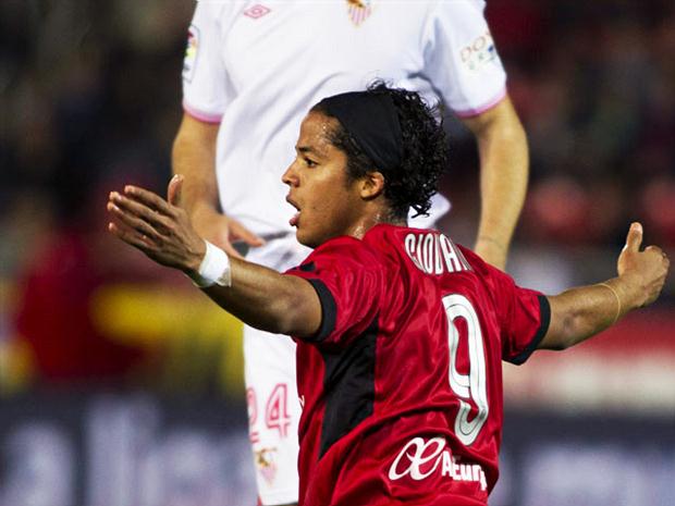 Giovani y su lucha por la continuidad - Futbol Sapiens