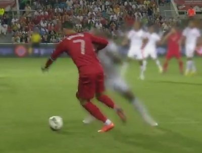 CR7 maravilló a unos gatos - Futbol Sapiens