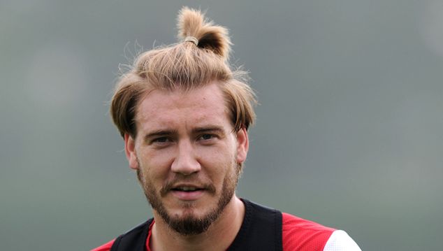 Nicklas Bendtner al Wolfsburg - Futbol Sapiens Nicklas Bendtner al Wolfsburg - Futbol Sapiens