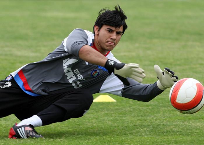 Óscar Ustari se lesiona y estará fuera seis semanas - Futbol Sapiens