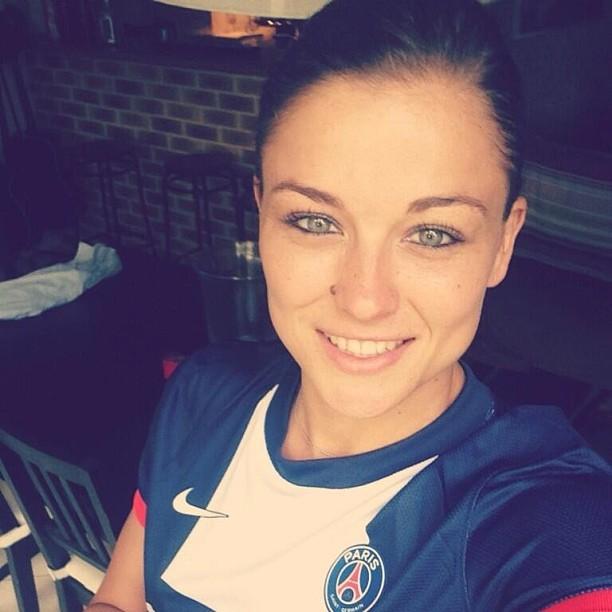 Laure Boulleau, una belleza en las canchas - Futbol Sapiens