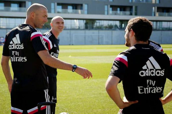 “El Madrid la ha cagado con Zidane”: Cruyff - Futbol Sapiens