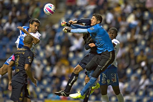 Pikolín defensa lesiona a Pikolín portero - Futbol Sapiens