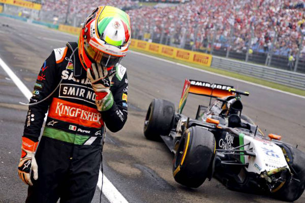 Checo Pérez choca y queda fuera en el GP de Austin - Futbol Sapiens