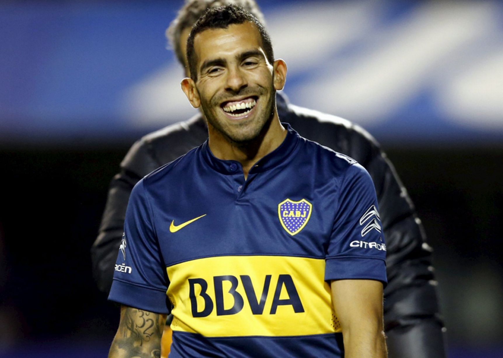 Hay que tenerle miedo a Carlos "El Rompehuesos" Tévez - Futbol Sapiens