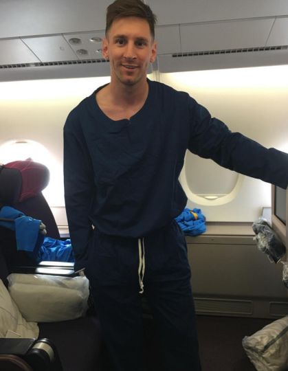 Lionel Messi viaja en Pijama - Futbol Sapiens
