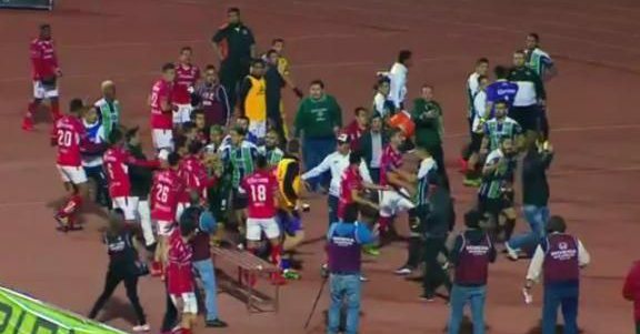 Trifulca entre Mineros y Cafetaleros - Futbol Sapiens