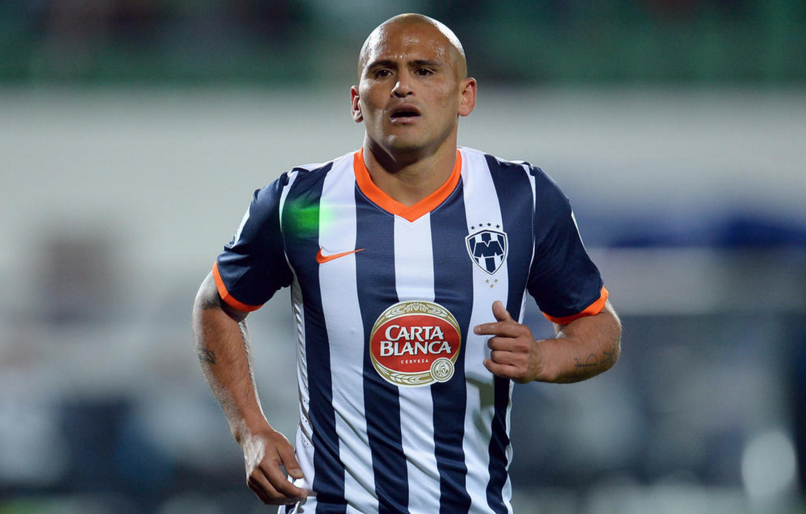 Suazo jugará nuevamente con el Monterrey