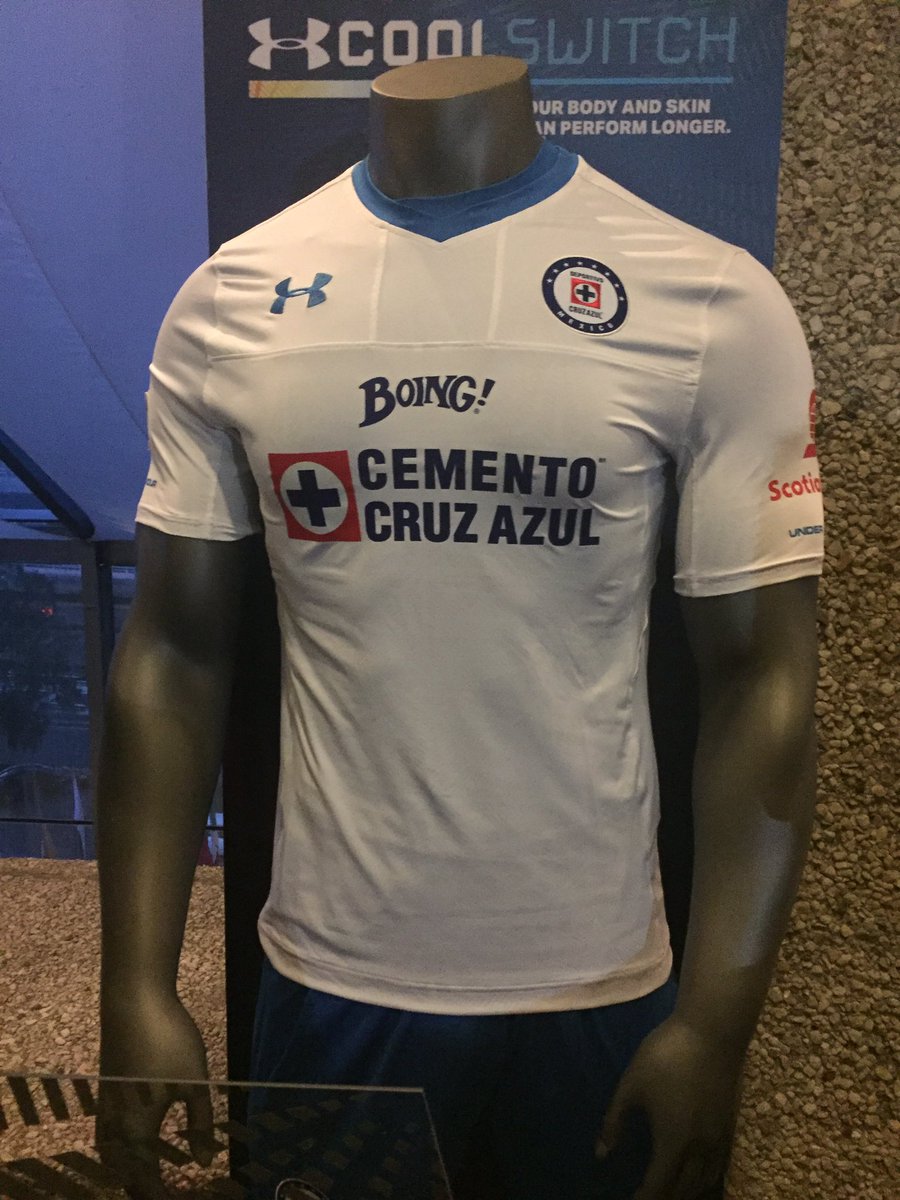 Cruz Azul presentó uniformes para la temporada 2016-2017