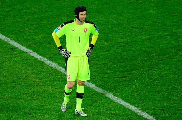 Peter Cech anunció su retiro de la República Checa