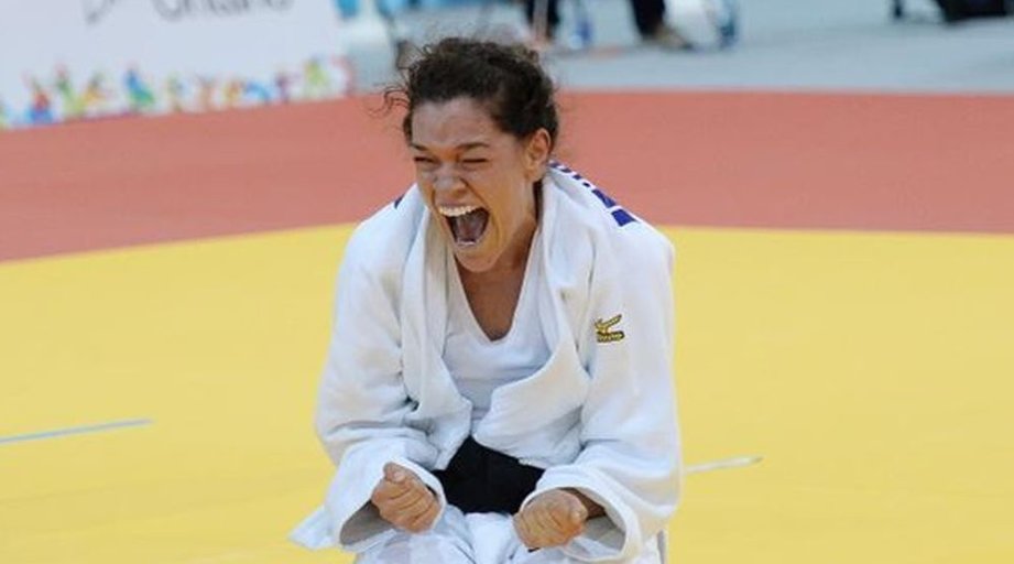 Lenia Ruvalcaba se lleva el Oro en Judo - Futbol Sapiens