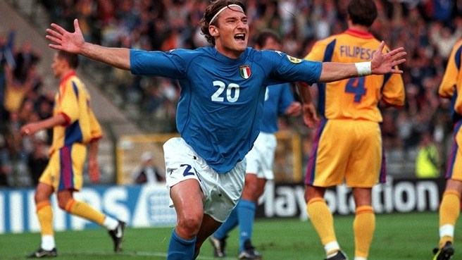 Francesco Totti, a 18 años de su debut con Italia