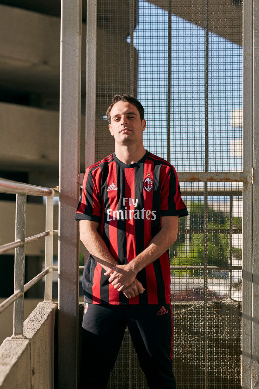 adidas fusiona dos épocas icónicas para crear el uniforme de local del ...