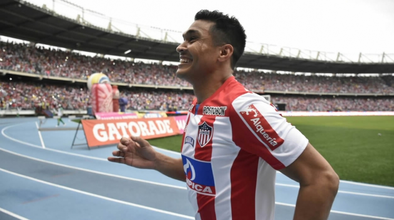 Teo Gutiérrez fue recibido en Colombia como un ídolo: 40.000 personas