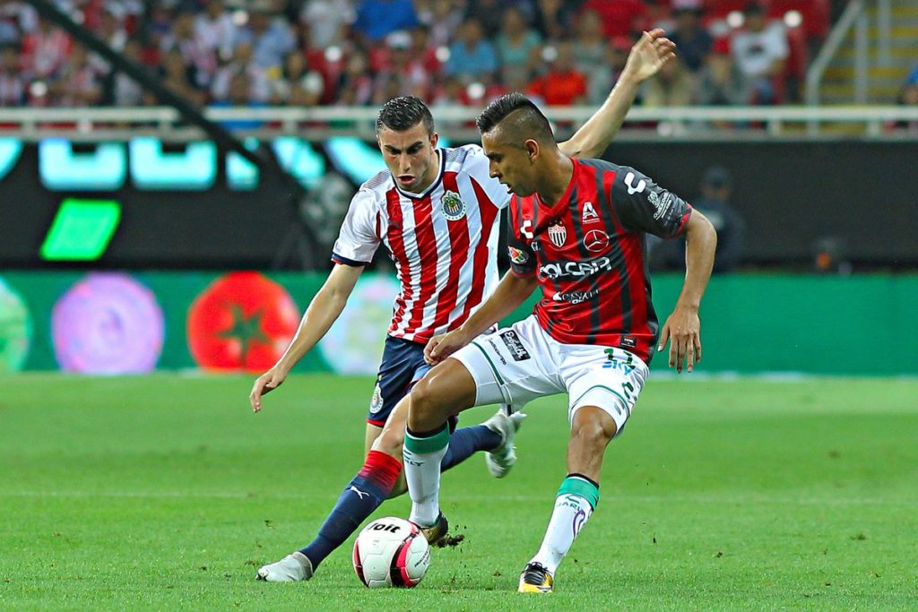 Chivas y Necaxa terminaron empatados a dos - Futbol Sapiens