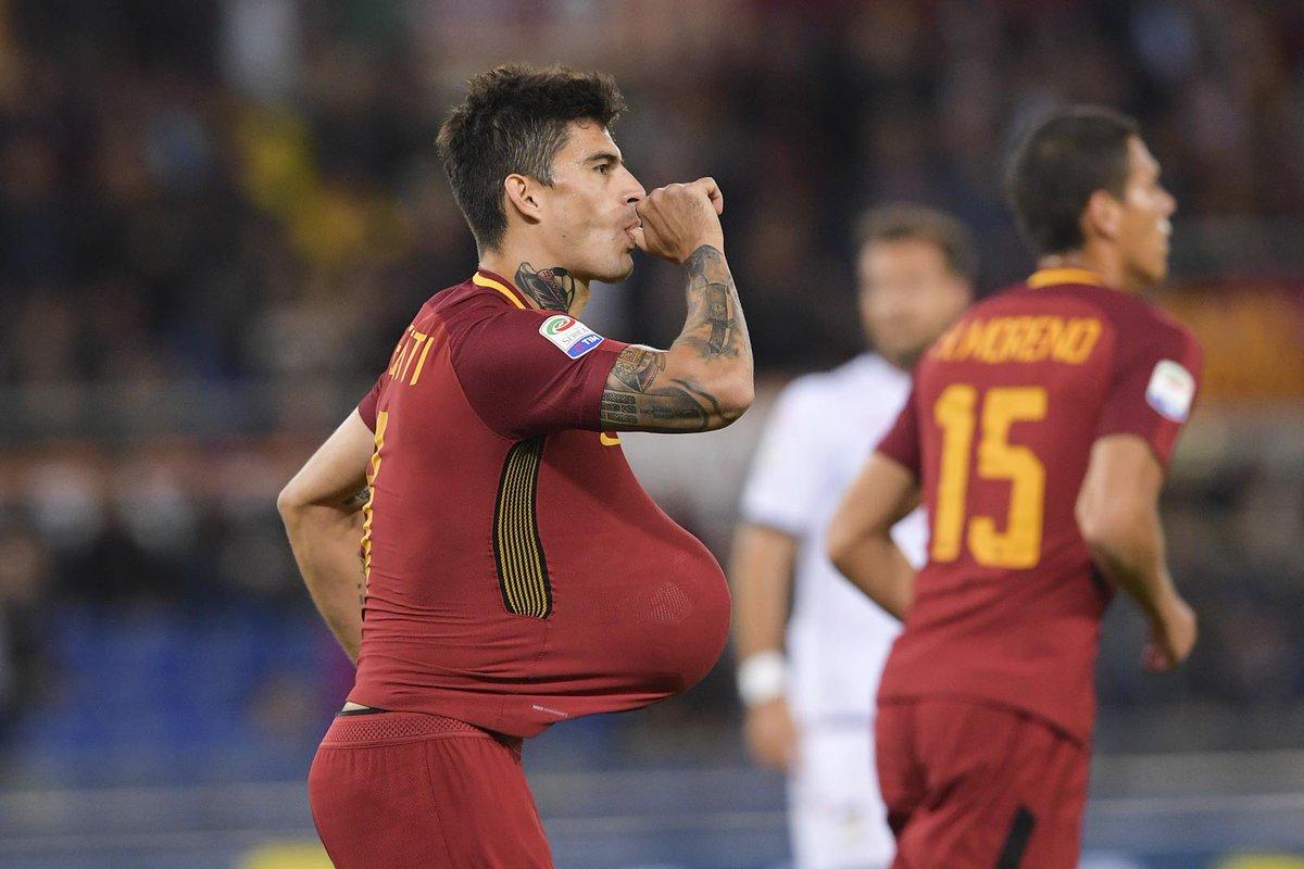 Héctor Moreno fue titular en el triunfo de la Roma sobre el Crotone