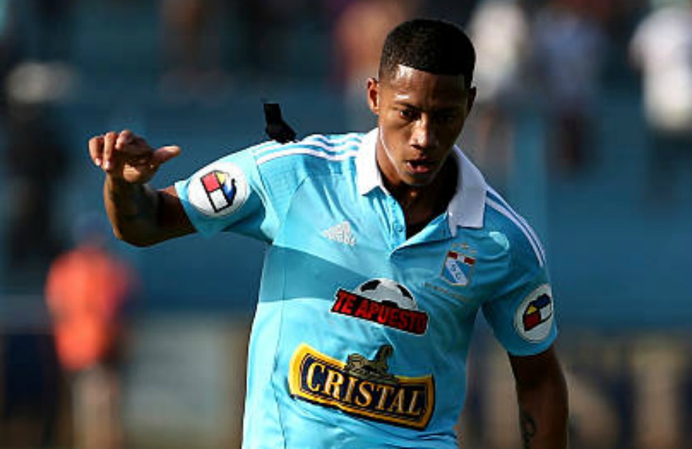 Ray Sandoval se suma a los legionarios peruanos del Morelia