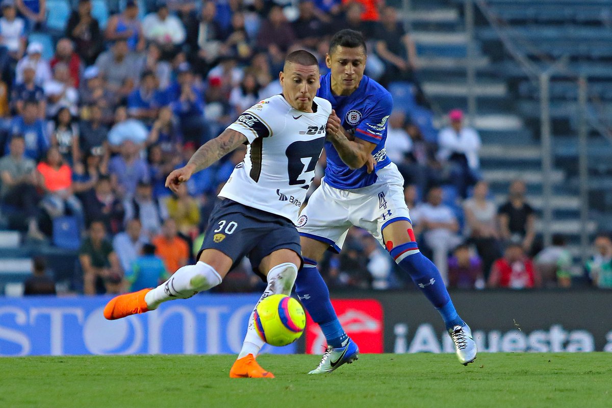 Cruz Azul le roba el triunfo a Pumas en el último minuto