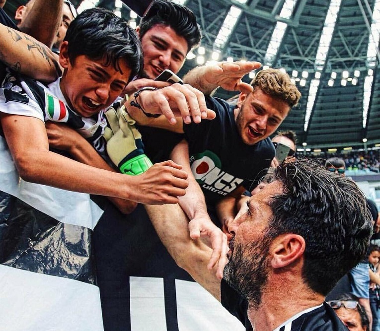 #UN1CO G1G1 BUFFON - Futbol Sapiens