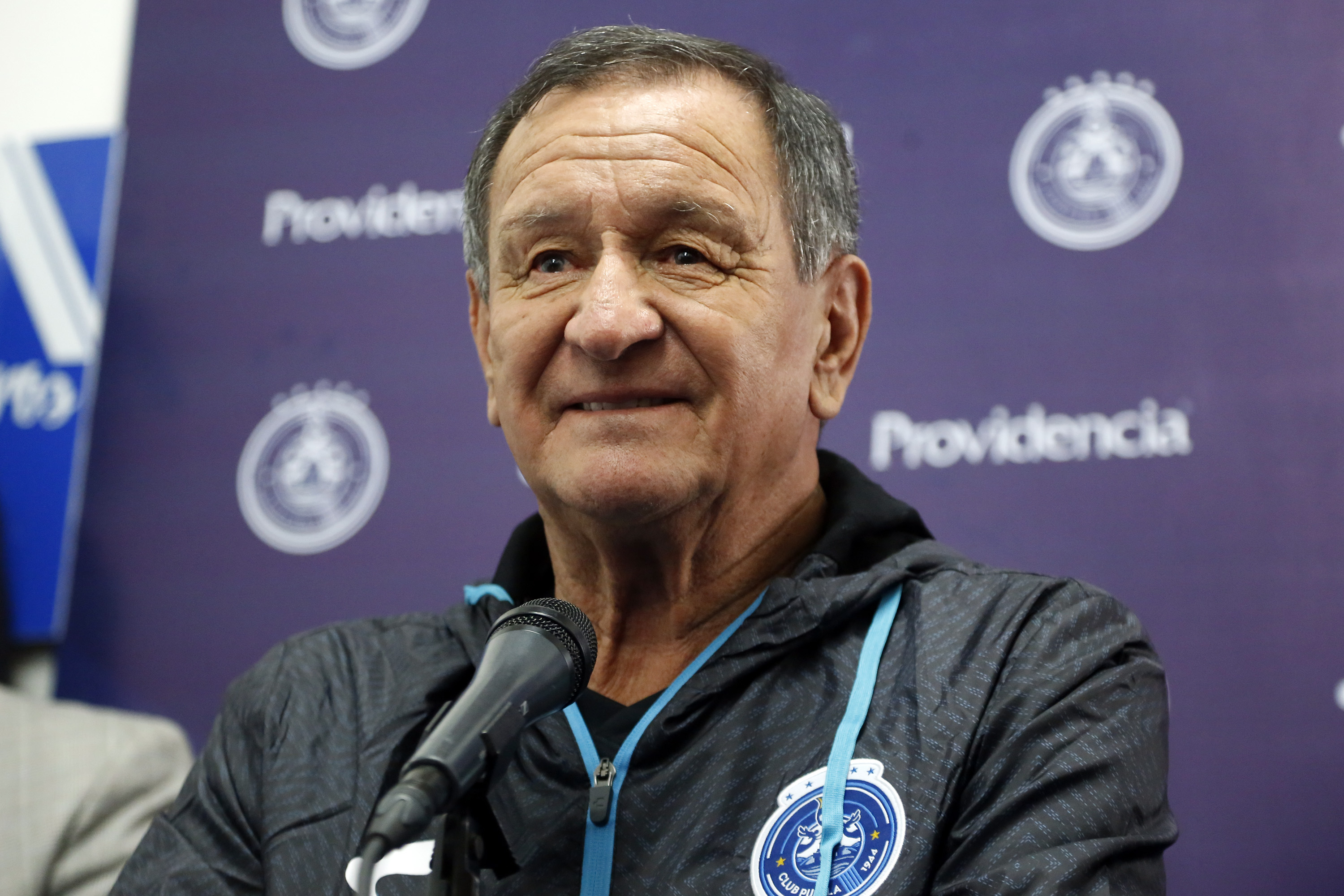 Enrique Meza renueva con el Puebla - Futbol Sapiens