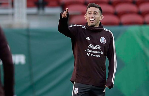 Héctor Herrera está de regreso en la concentración mexicana