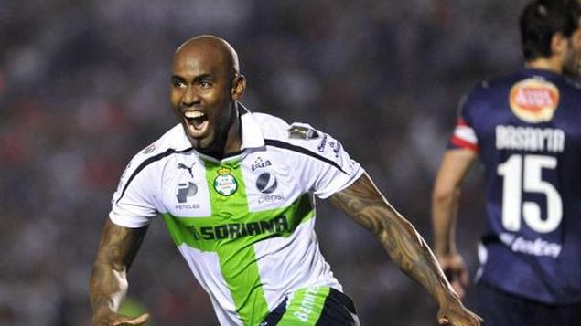 El jugador panameño Felipe Baloy se retira del futbol