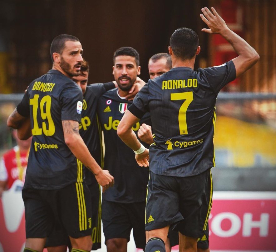 Juventus venció sobre la hora a Chievo en el debut por Serie A de Cristiano