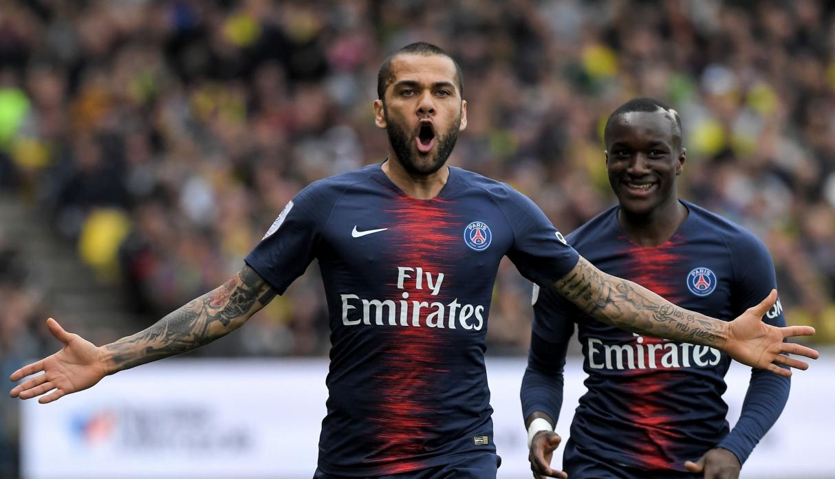 Dani Alves anunció que dejará el PSG - Futbol Sapiens