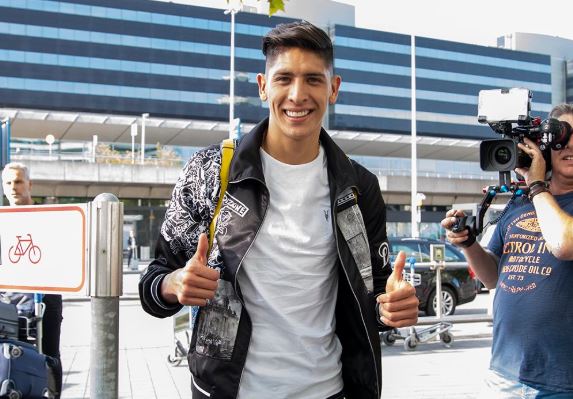 Edson Álvarez ya está en Ámsterdam - Futbol Sapiens