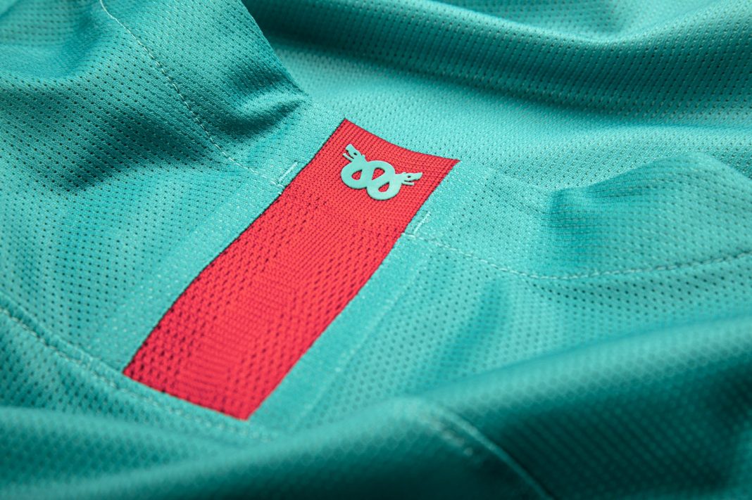 América sorprende con una camiseta turquesa - Futbol Sapiens