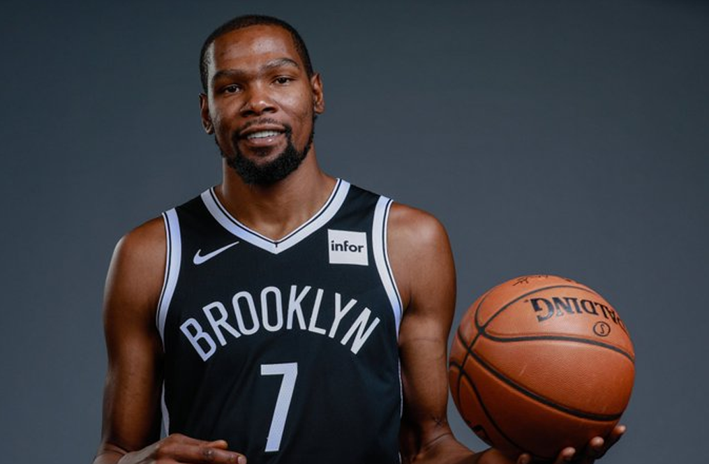 Kevin Durant se une a la lista de jugadores con Coronavirus