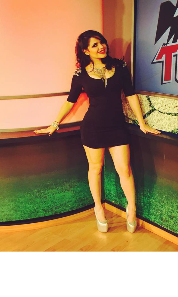 Bárbara Alejandro, la sexy conductora de Multimedios - Futbol Sapiens