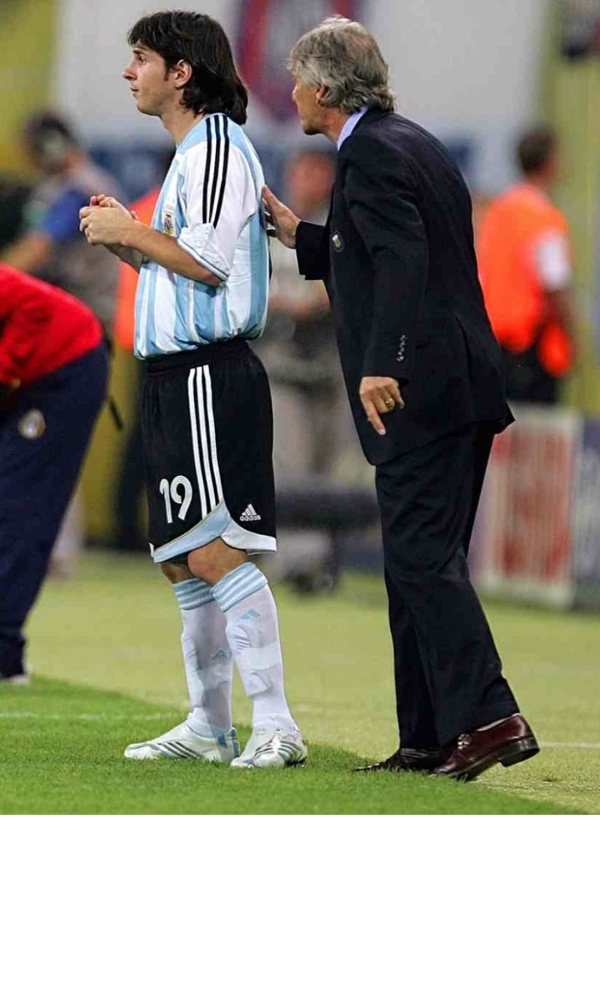 La carrera de Lionel Messi en 33 fotos | GALERÍA - Futbol Sapiens