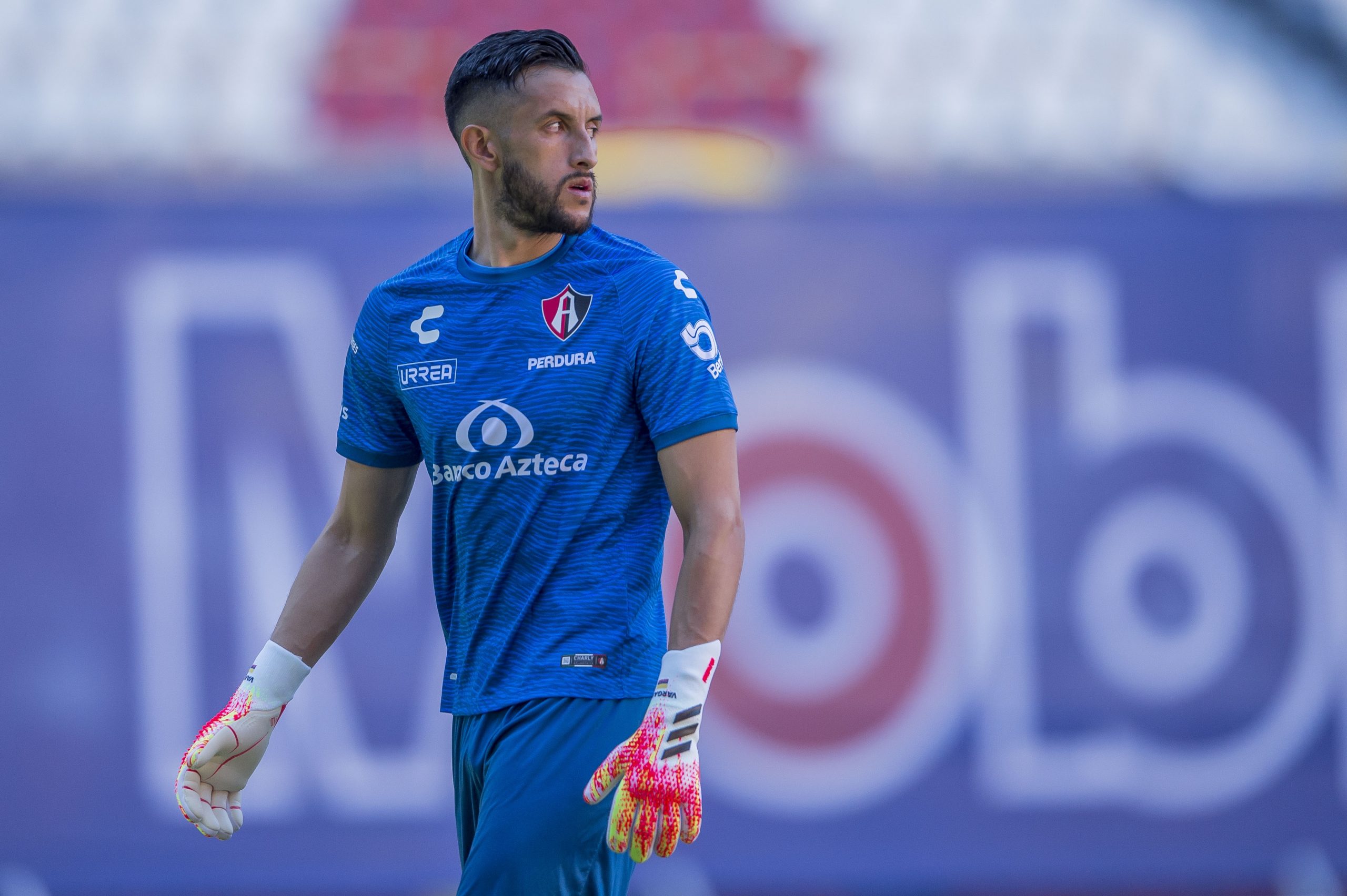 ¡Renovado!: Camilo Vargas vestirá la camiseta del Atlas por unos años ...