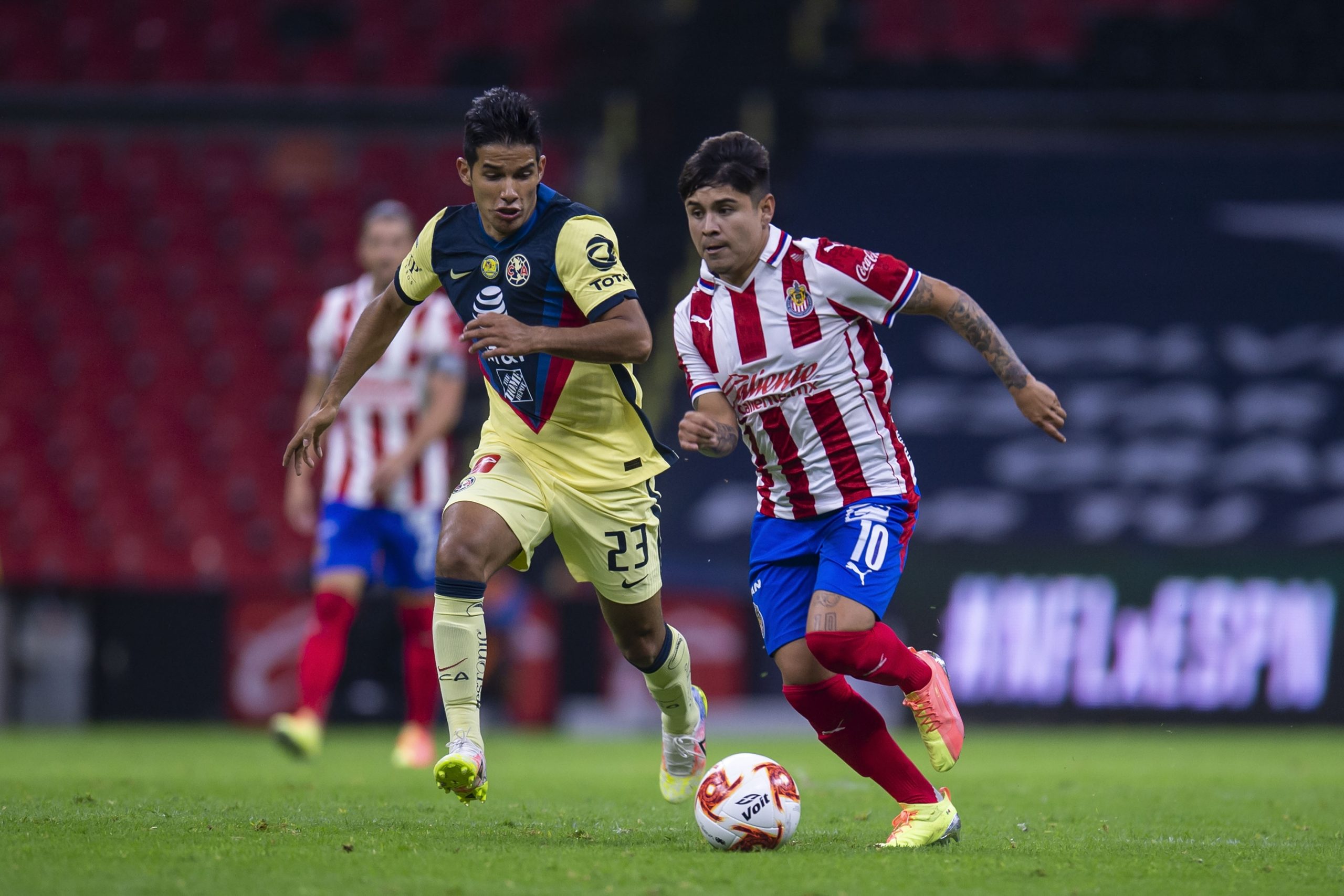 Este sería el sustituto de Javier 'Chofis' López en Chivas - Futbol Sapiens