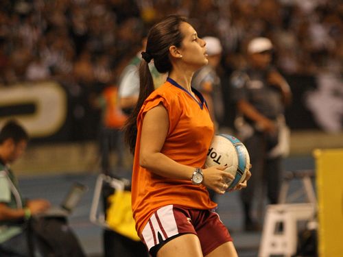 Fernanda Maia, de recogepelotas a conductora de televisión - Futbol Sapiens