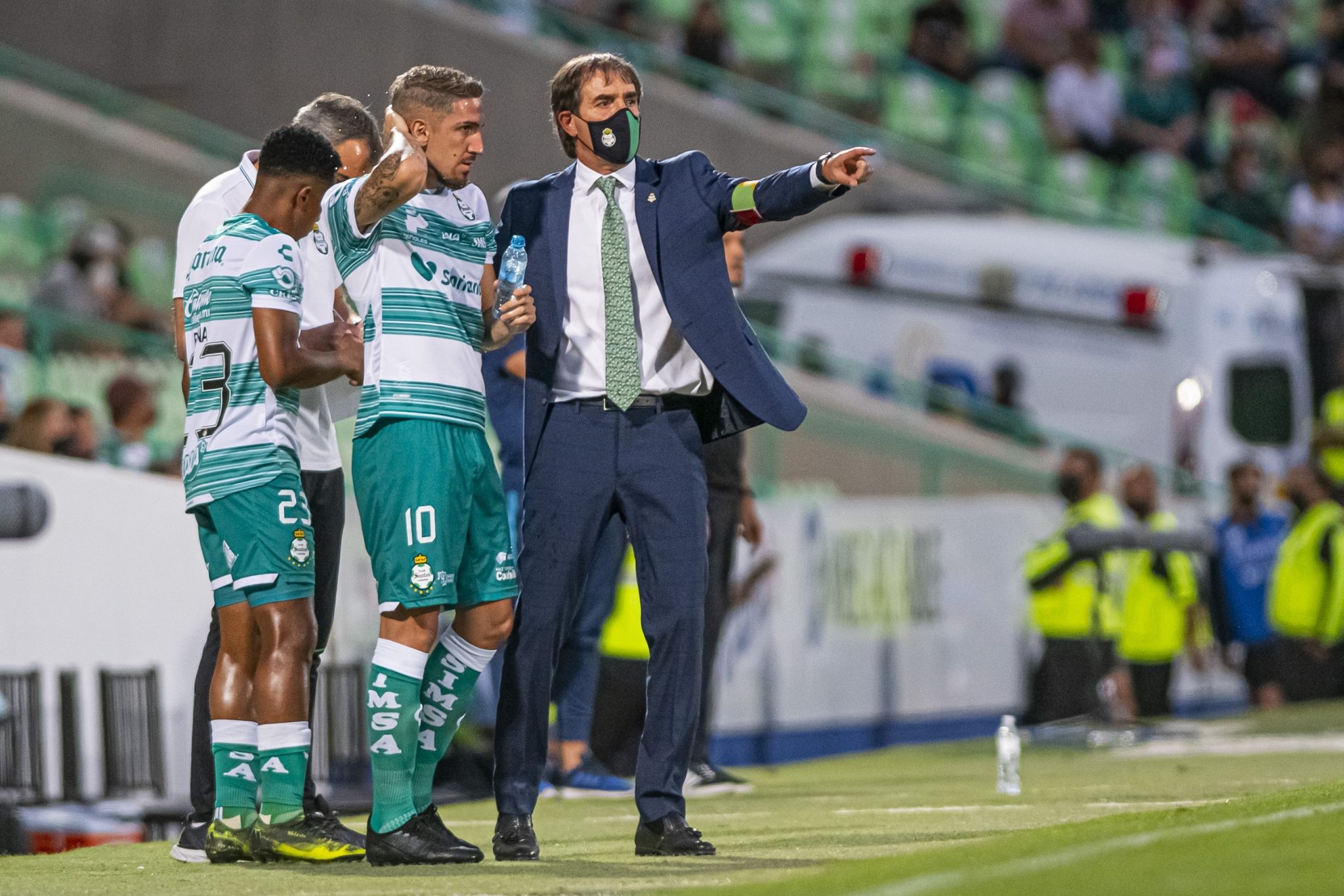 Guillermo Almada puede convertirse en el nuevo DT de Uruguay - Futbol ...