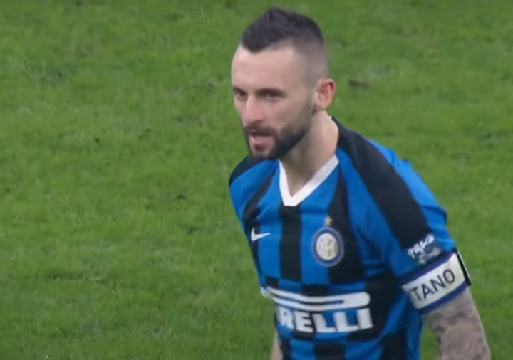 El Barcelona estaría pendiente de un centrocampista del Inter El Barcelona estaría pendiente de un centrocampista del Inter