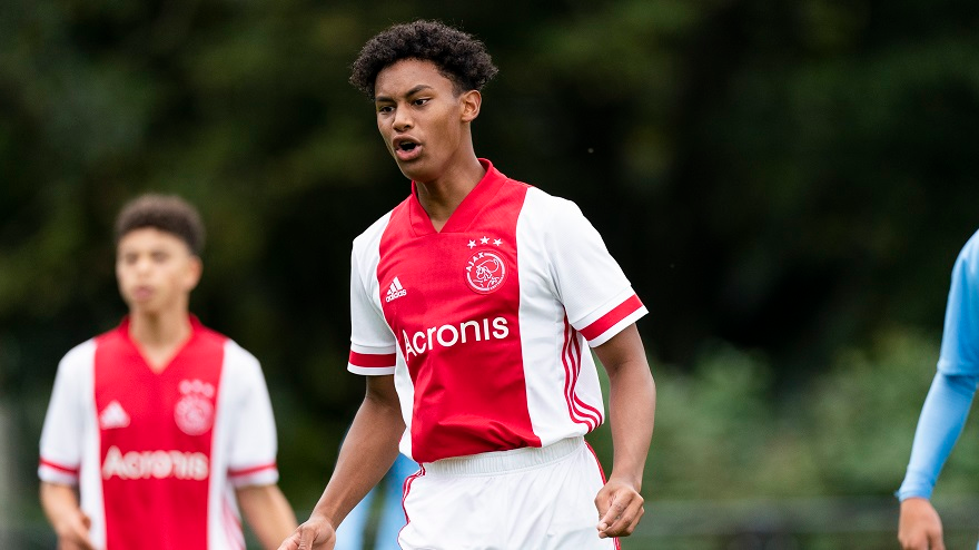 ¡Lamentable! Muere Noah Gesser, una de las promesas del Ajax - Futbol ...