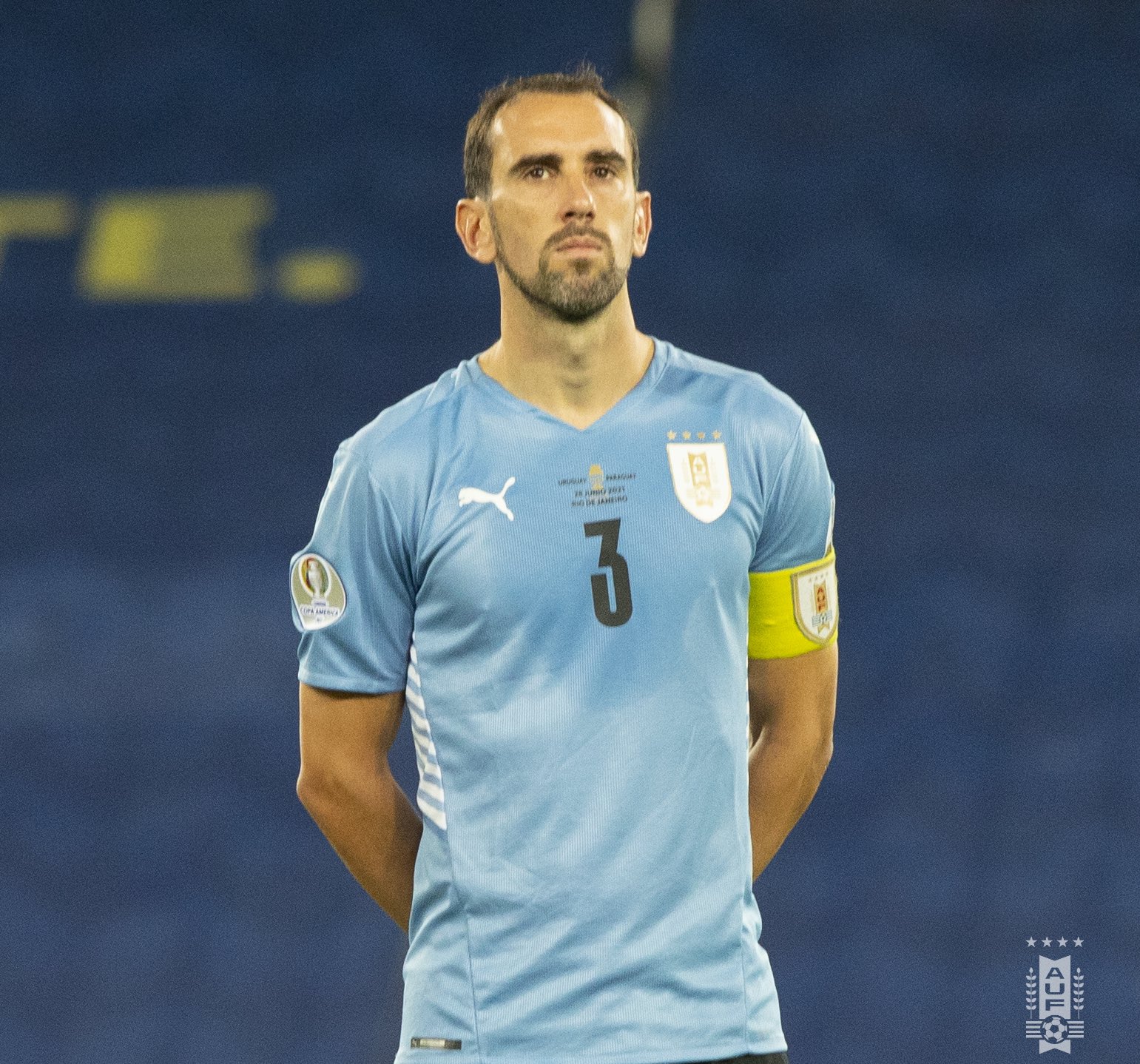 Dura baja para Uruguay: Diego Godín no jugará ante Ecuador - Futbol Sapiens