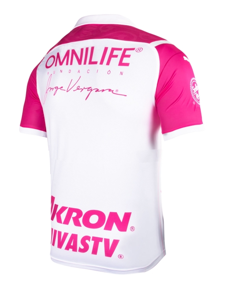 GALERÍA: Esta es la nueva playera de Chivas en apoyo al 'Octubre Rosa'