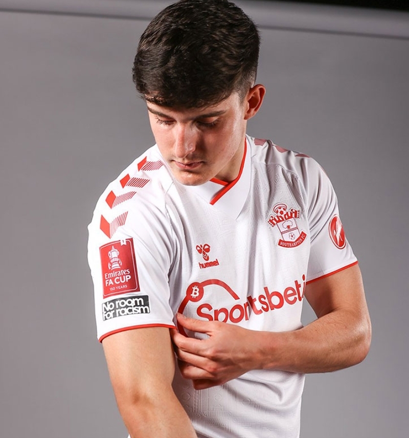 Así luce la playera Hummel de Edición Limitada del Southampton