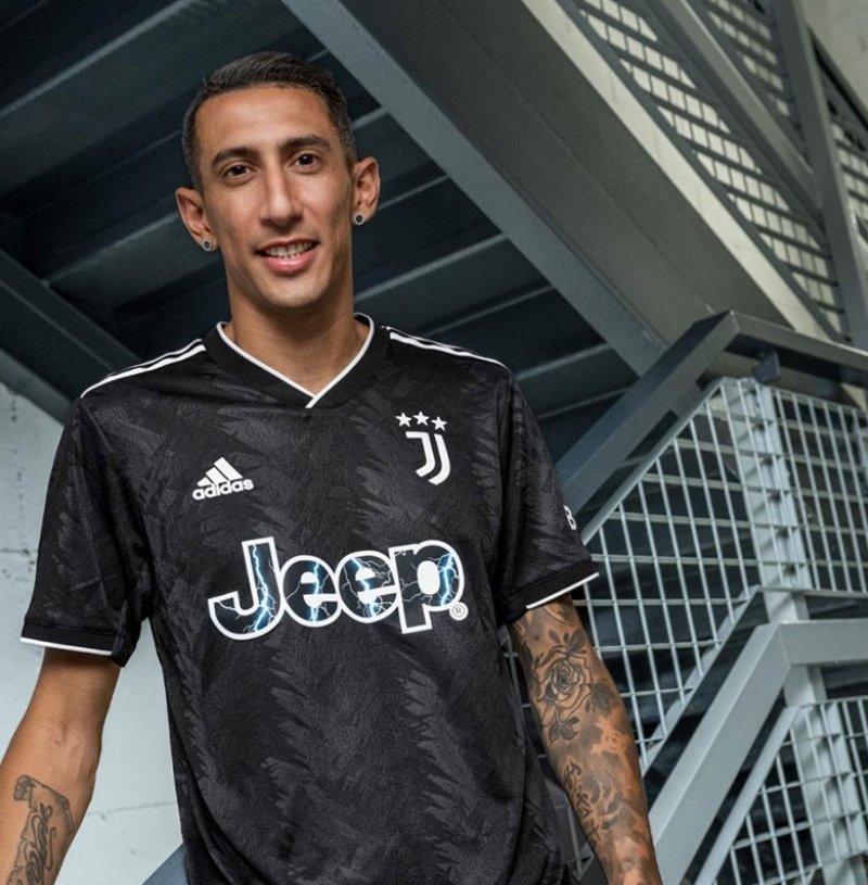 Galería La Juventus Presentó Su Nueva Camiseta Visitante