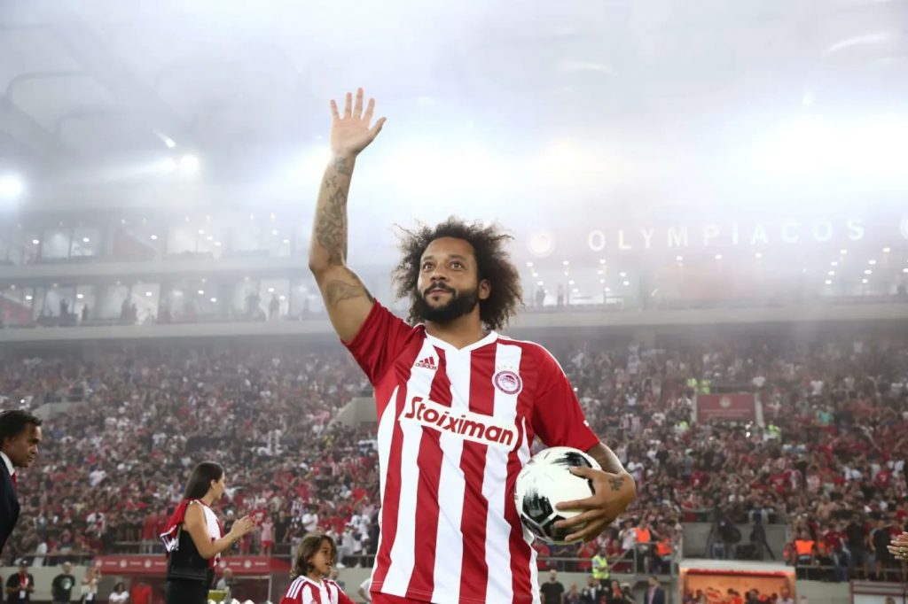 Así fue el impresionante recibimiento a Marcelo en el Olympiakos ...